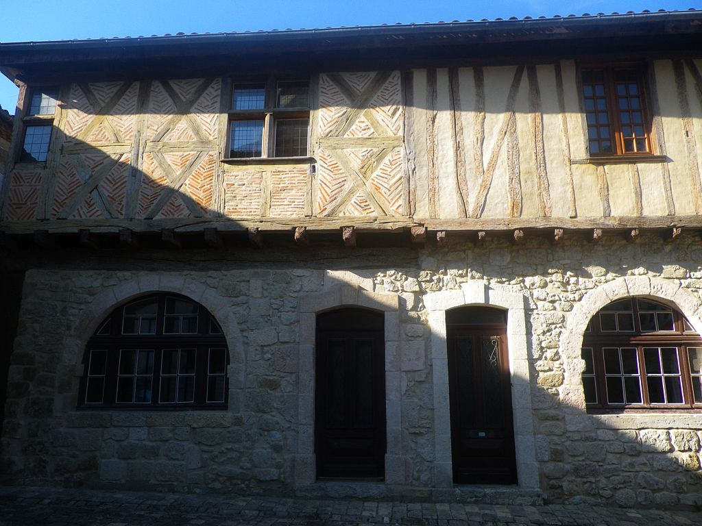 VILLAGE DE MONTAUT-LES-CRENEAUX - Grand Auch Coeur de Gascogne tourist ...